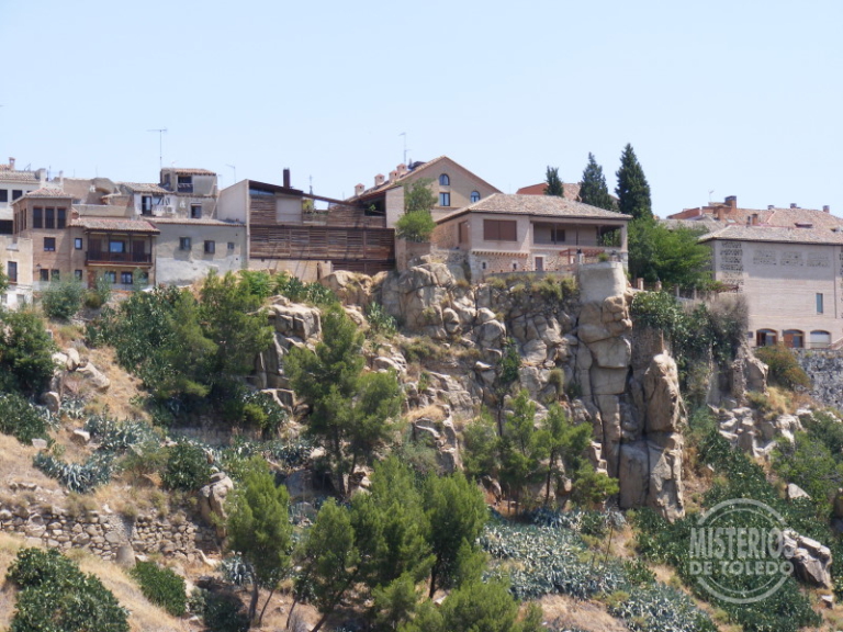 La Roca Tarpeya | Misterios de Toledo